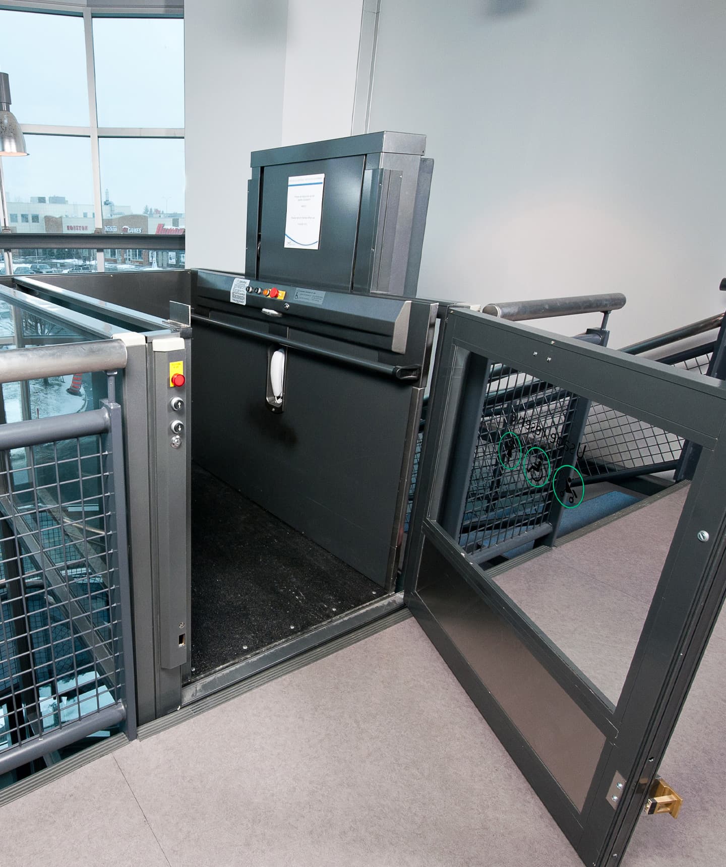 V-1504 enclosed wheelchair lift | Savaria Accessibility Products