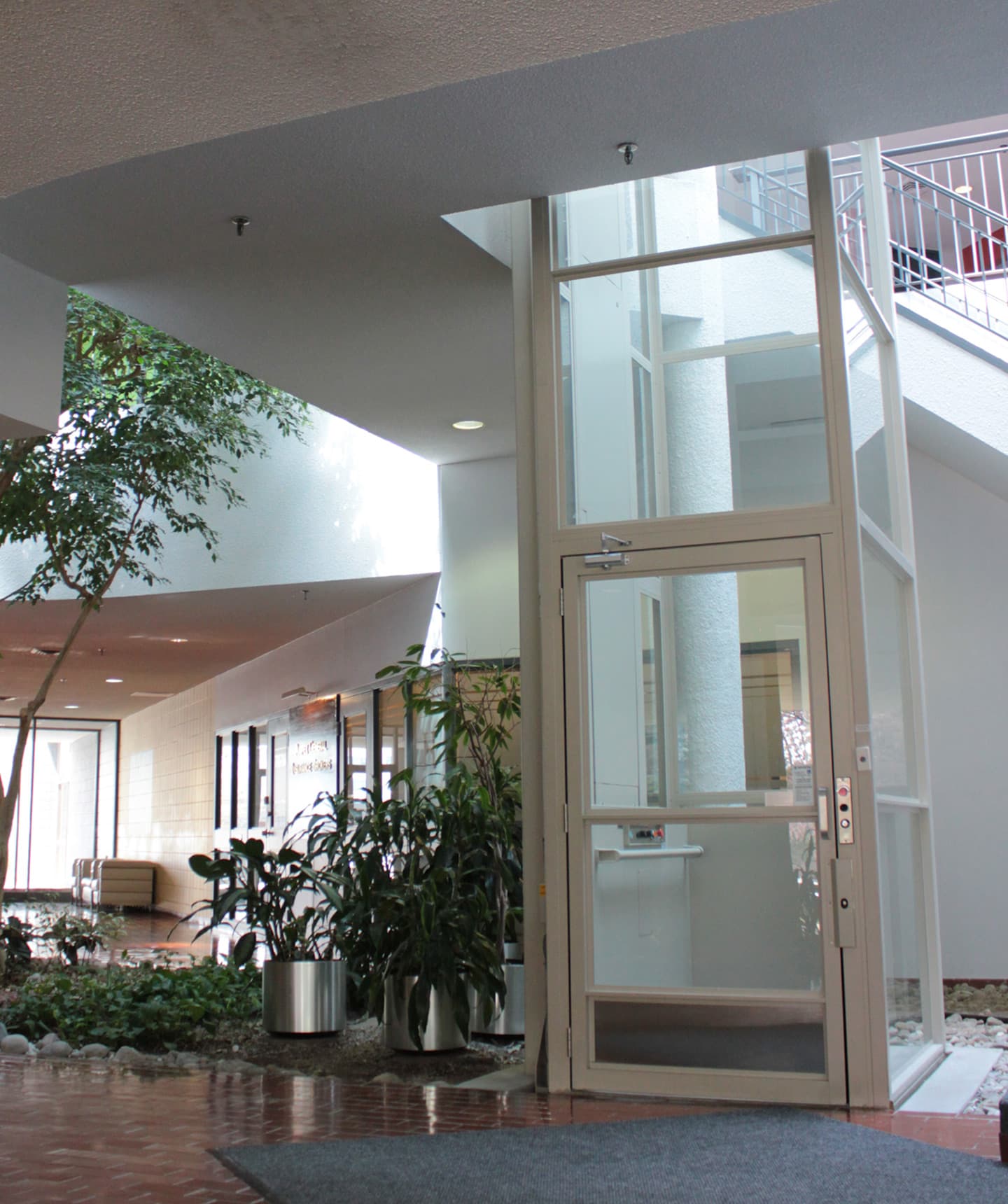 V-1504 enclosed wheelchair lift