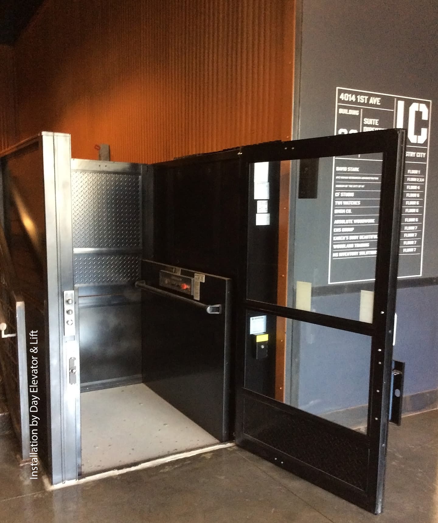 V-1504 enclosed wheelchair lift | Savaria Accessibility Products